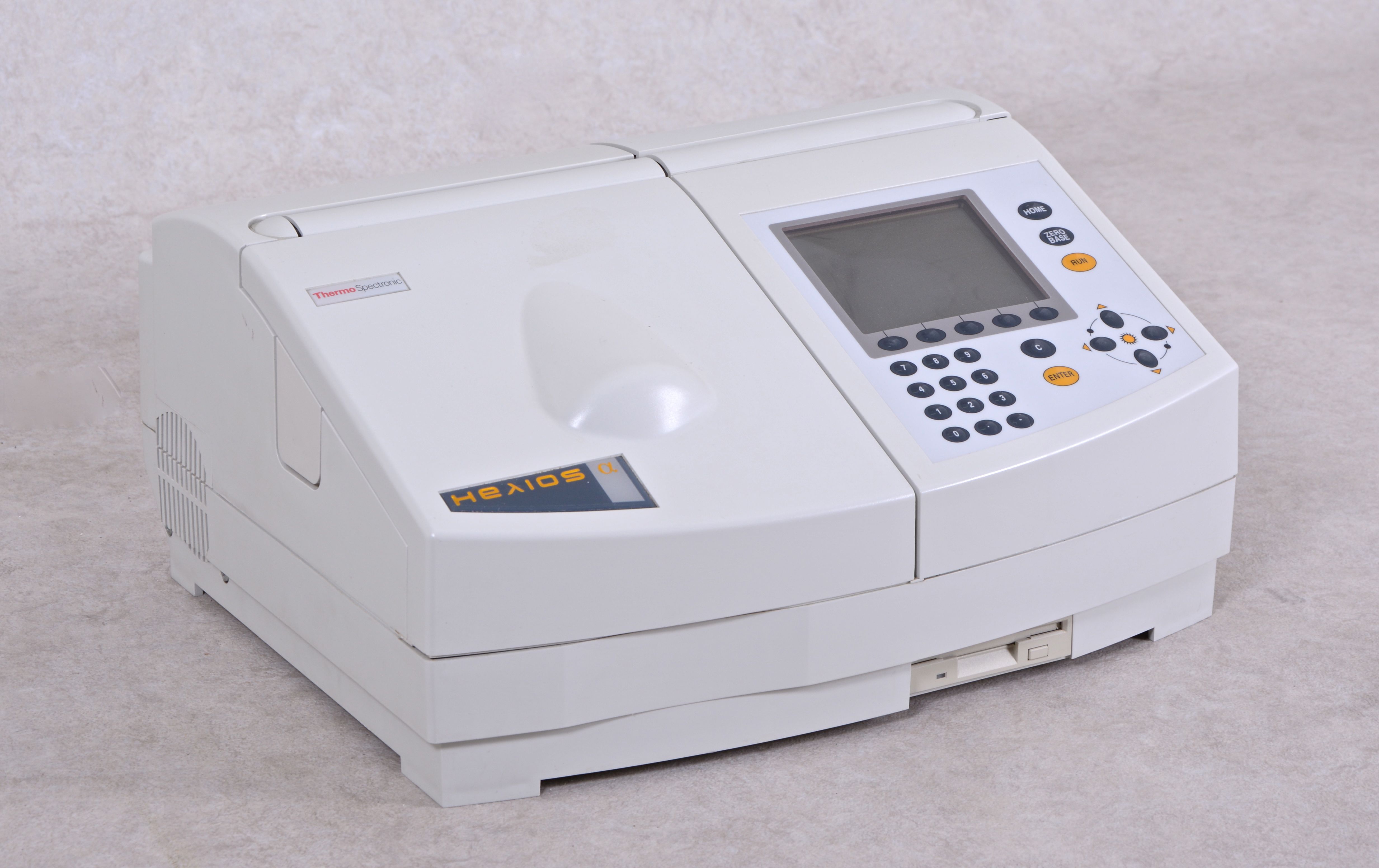 Thermo Scientific Helios α Spectrofotometer - Gemini BV