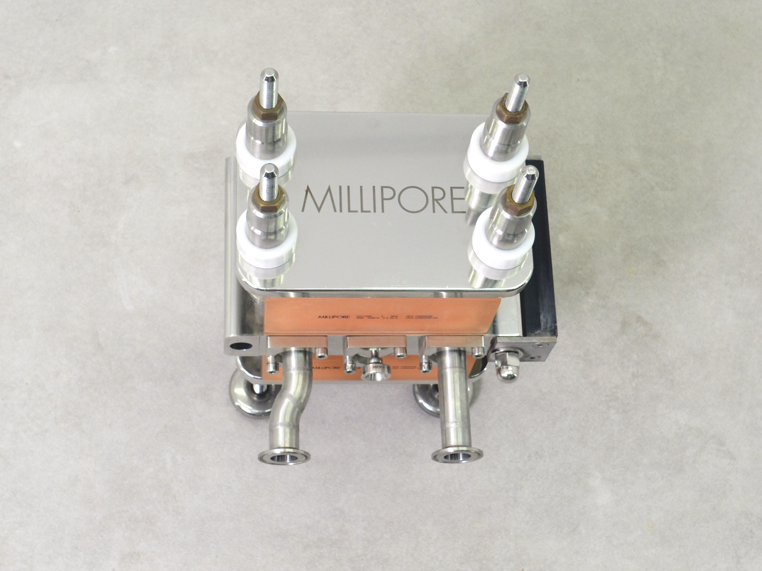Millipore Pellicon 2 ultrafiltratie houder met cassette - Gemini BV Millipore Pellicon 2 ultrafiltratie houder met cassette - Gemini BV