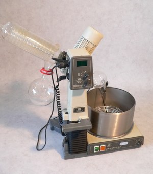 Buchi Rotovapor RE121 met 471 oliebad - Gemini BV