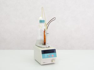Metrohm Titrino MPT 798 titrator met 728 roerder - Gemini BV