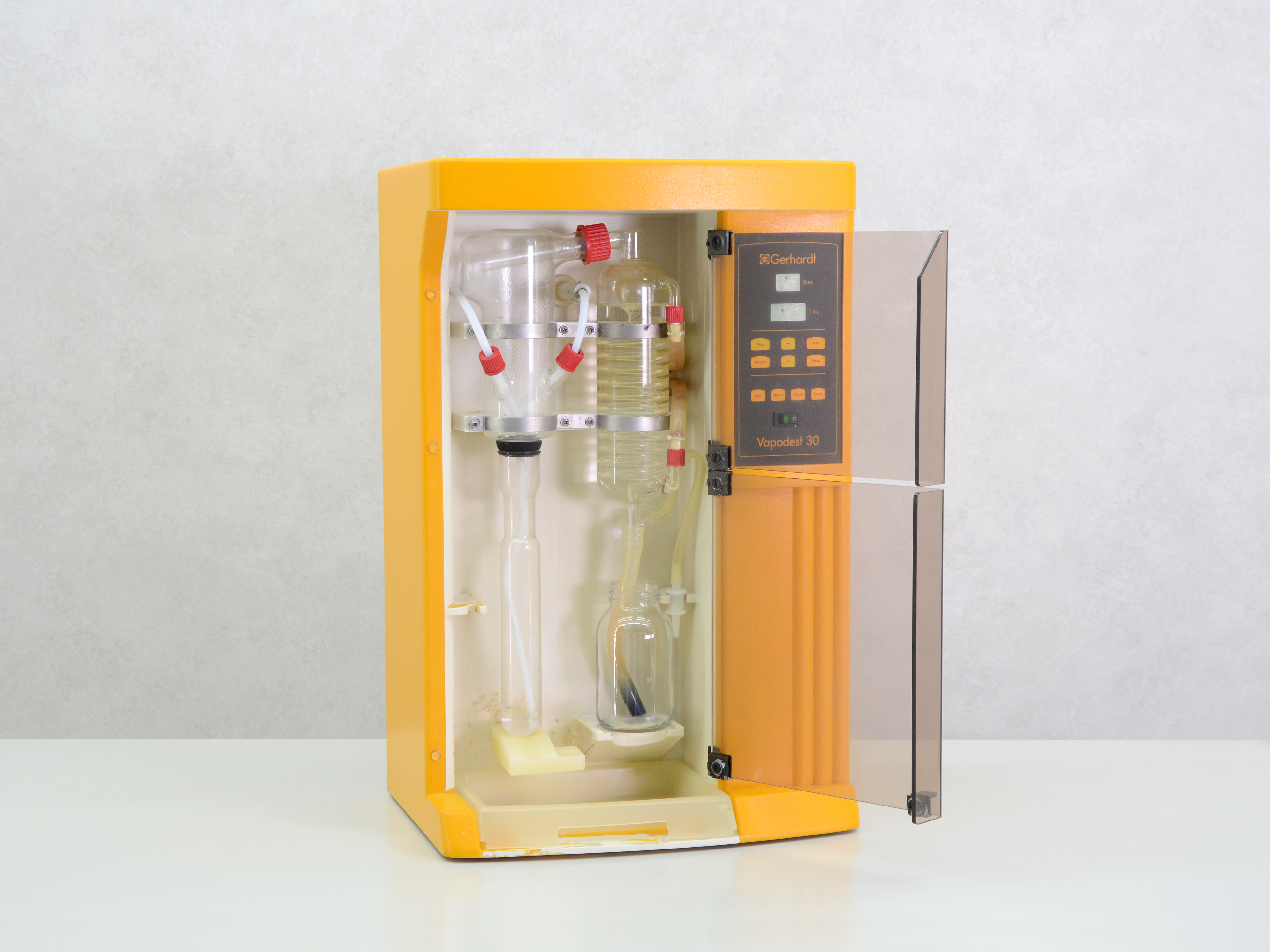 Gerhardt Vapodest 30 Kjeldahl destillatiesysteem - Gemini BV