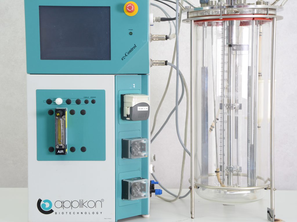 Applikon Ez-Control bioreactor - Gemini BV