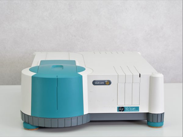 Molecular Devices FlexStation II 384 plate reader - Gemini BV