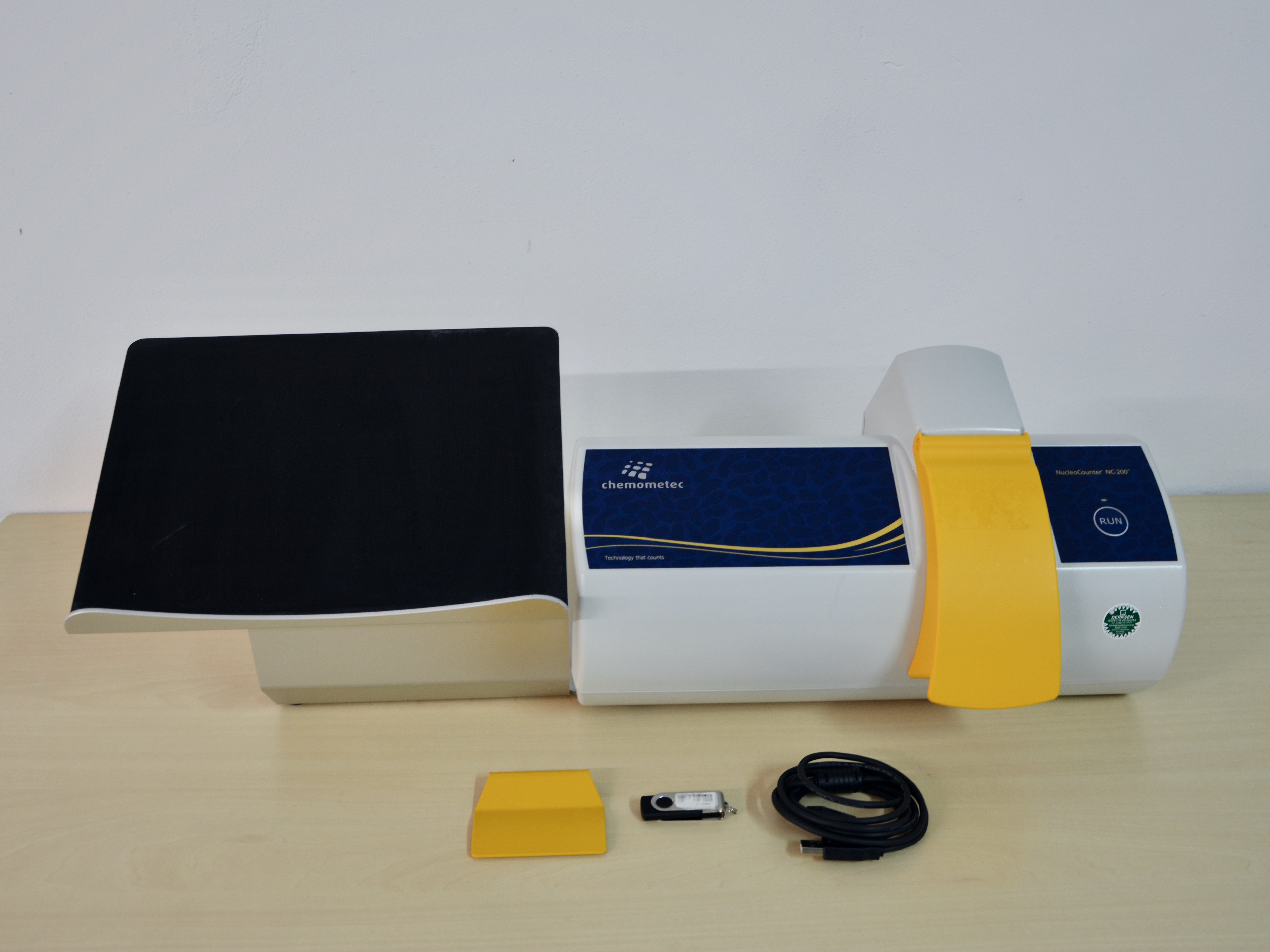 ChemoMetec NC-200 NucleoCounter - Gemini BV